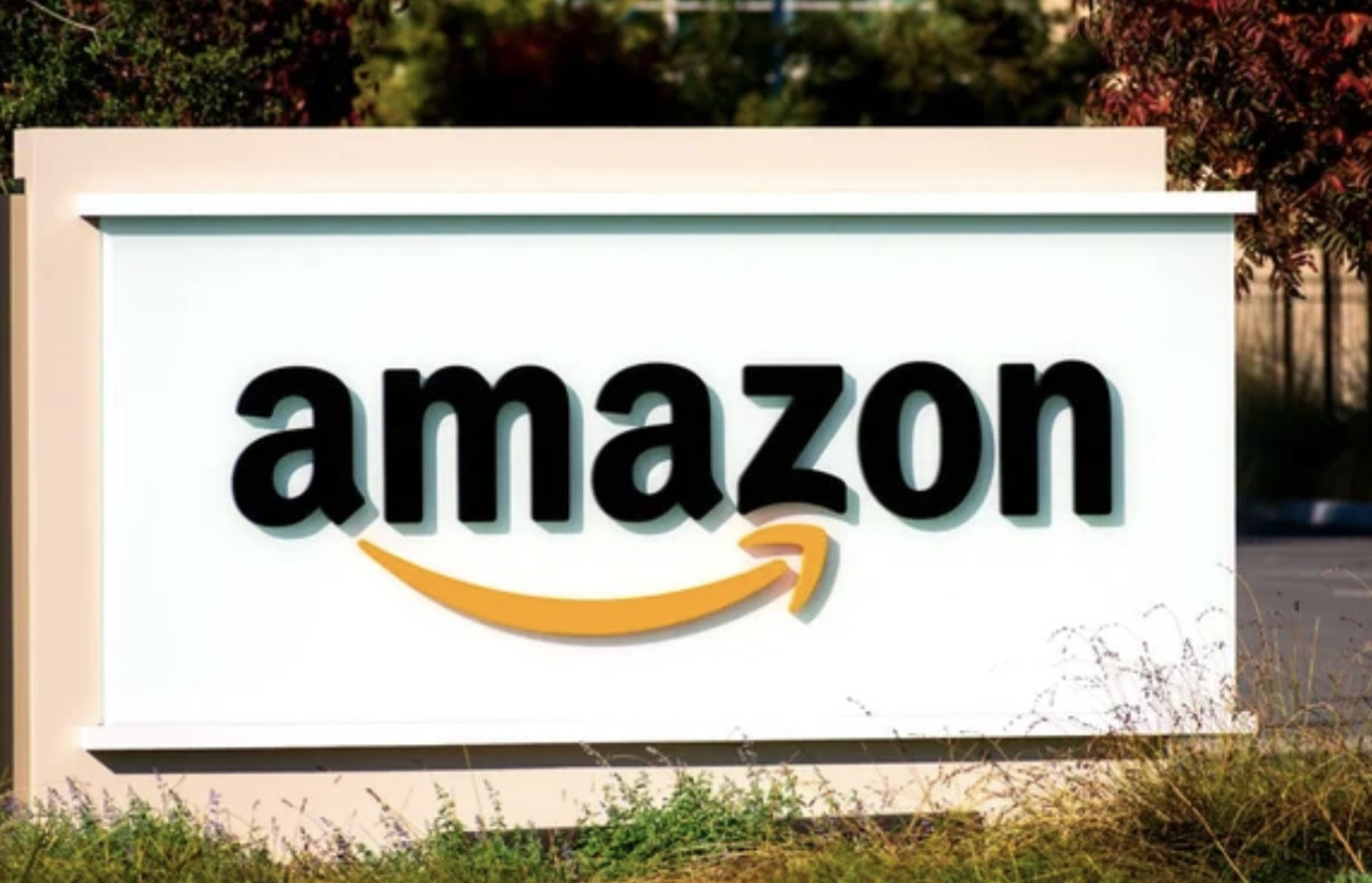 Amazon інвестує $50 млрд у розширення штучного інтелекту для уряду США. Читайте на UKR.NET